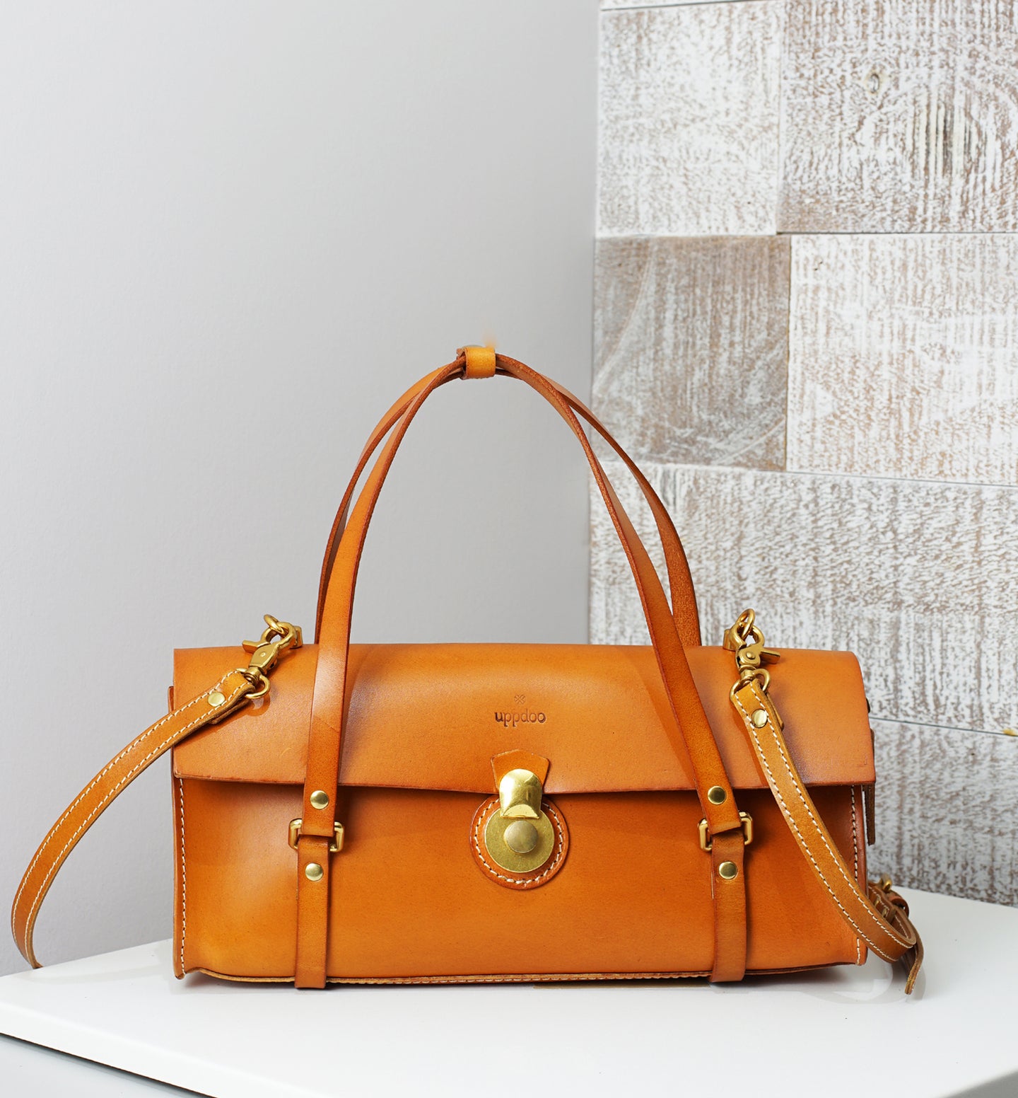 Vive 2.0 Classic Baguette Satchel- Tan – Uppdoo Design Studio